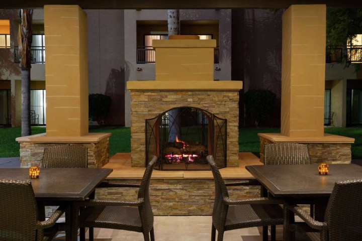 Embassy Suites By Hilton Phoenix Tempe - Phoenix