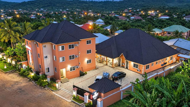Senalli Hotel - Ghana