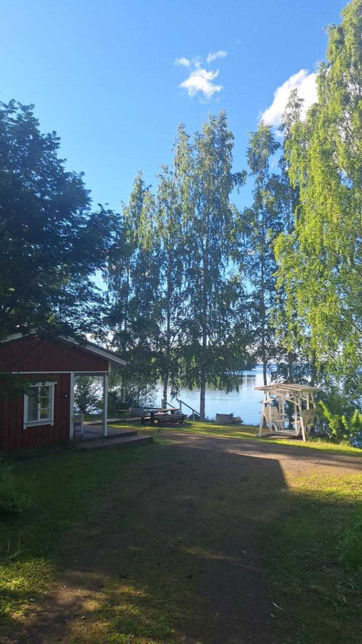 Saunamökki Järven Rannalla - Joensuu