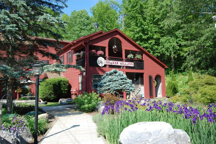 Shaker Mill Inn - Stockbridge, MA