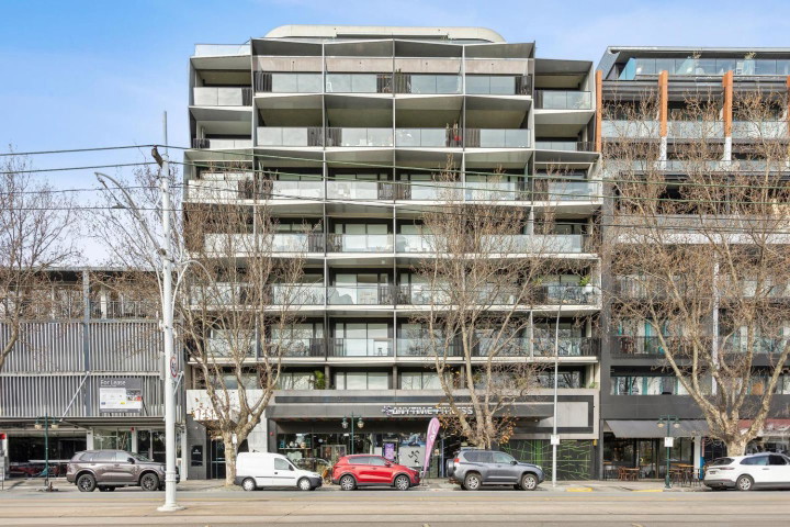 Complete Host Halo Apartments - St Kilda