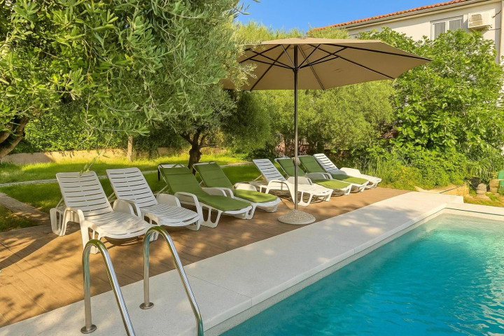 Domus Maria With Swimming Pool And Free Parking - Banjole