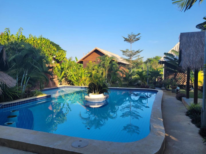Mister Check Paradise - Vientiane