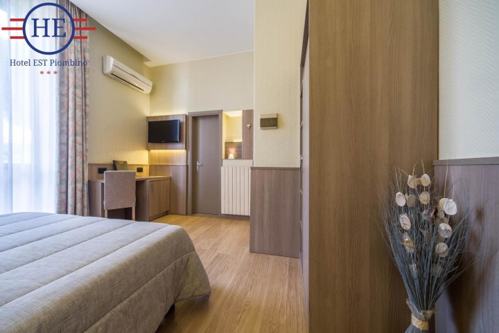 Hotel Est Piombino - Piombino