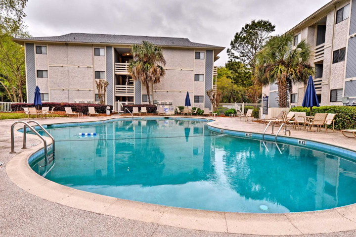 Walk To Beach: Resort-style Hilton Head Condo! - South Carolina
