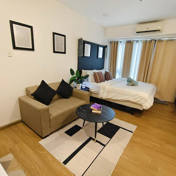Sky-high Luxury Studio At Knightsbridge Residences - Taguig