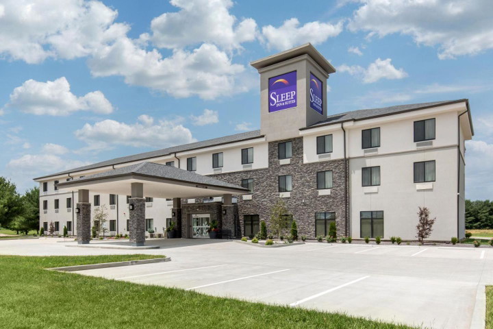 Sleep Inn & Suites South Jacksonville - Jacksonville, IL