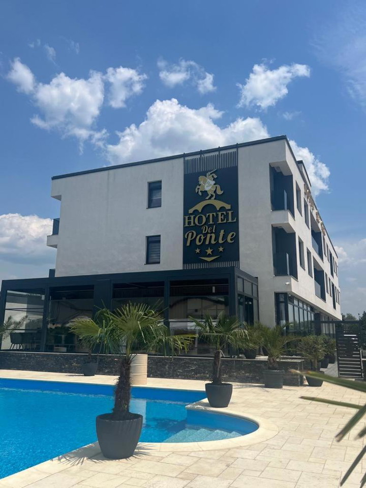 Hotel Del Ponte - Târgoviște