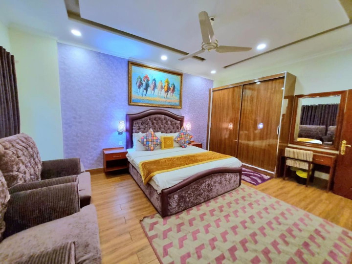 Hayyat Luxury Hotel Apartments - 라호르