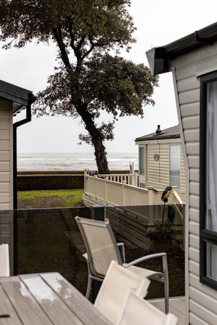 The Harris Hut - Mudeford