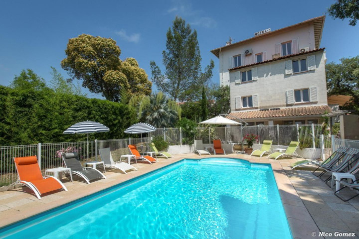 Le Thimothée : Hôtel & Studios - Costa Azul