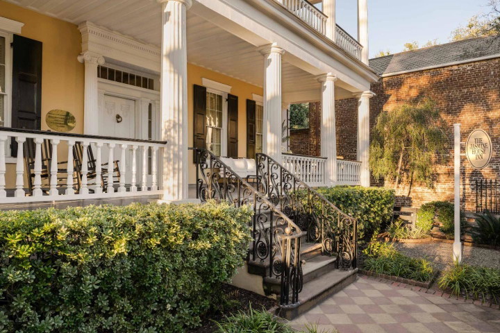 The Jasmine House - Folly Beach, SC