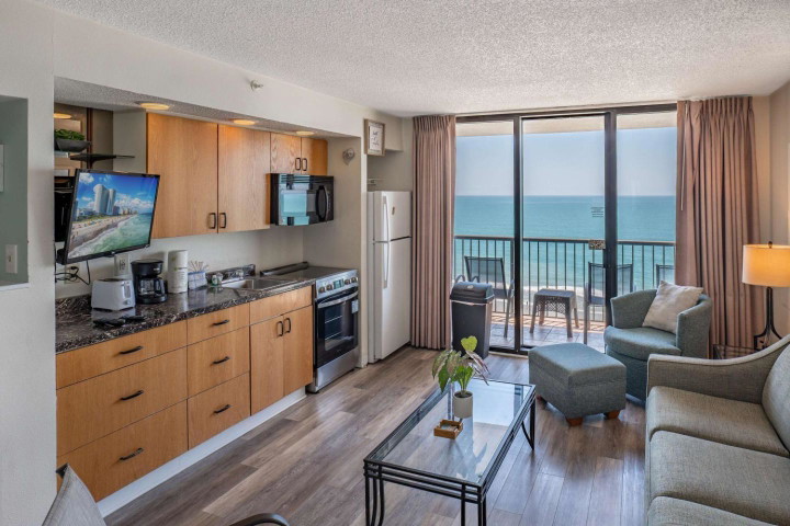 Beach Colony Resort Unit 208, Beautiful Oceanfront Condo, 1 Bedroom, 1 Bath Perfect For 6 - Myrtle Beach, SC