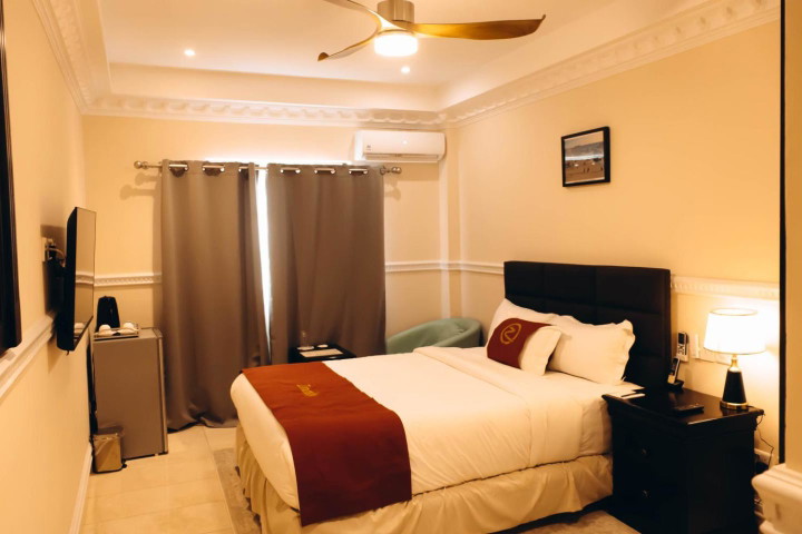 Zimansky Hotel - Accra