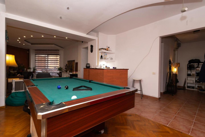 Central Retro Vintage Hostel - Bucharest