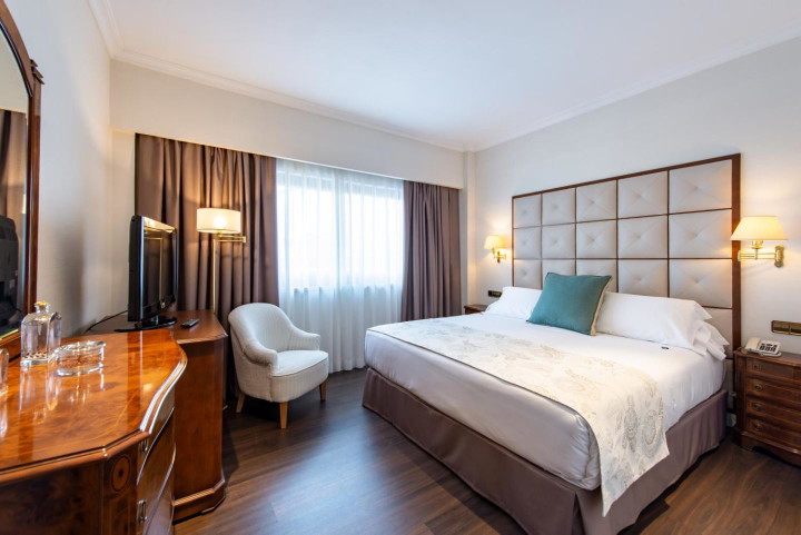 Hotel Praga - Leganés