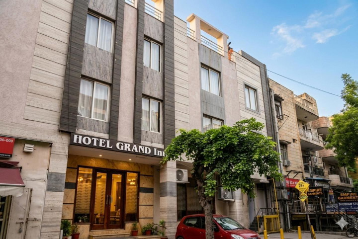 Revking--grand Inn Near 2 Min From Vaishali Metro Station 3-star Hotel L Vaishali, Ghaziabad - Ghaziabad
