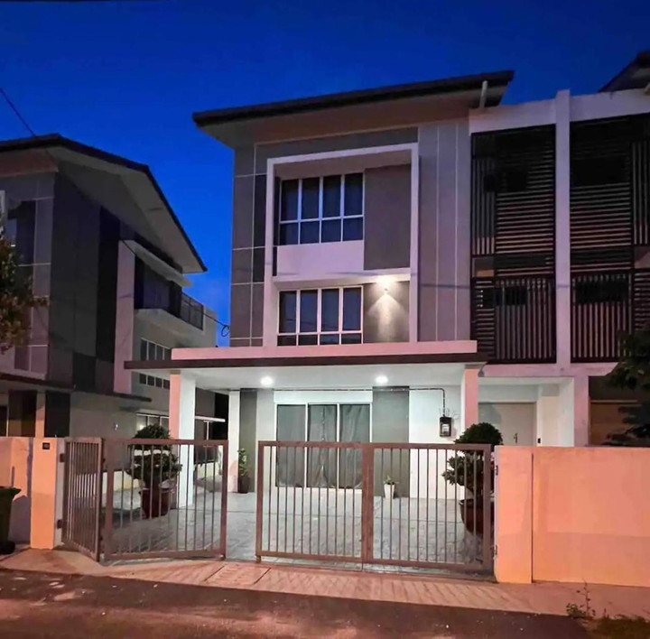 Kuala Selangor Semi -D 18pax Ev Wallbox Ktv Children Pool - Kuala Selangor