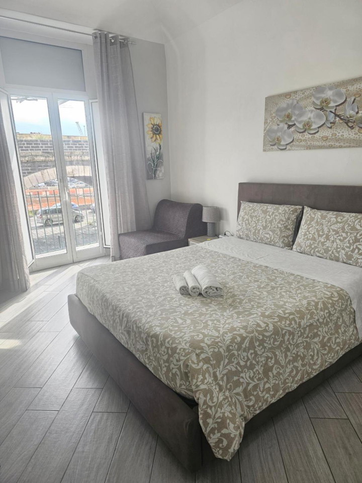 Desy's House - Apartments With Arch View, Catania Historic Center - Catania