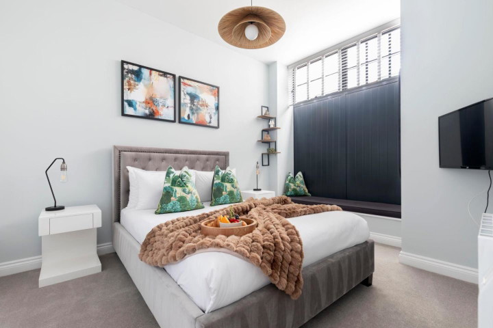 Elliot Oliver - Stylish 2 Bedroom Town Centre Apartment - Worcestershire