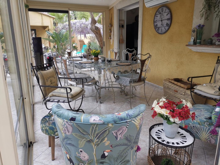 Maison De Charme En Couleurs - Cuers