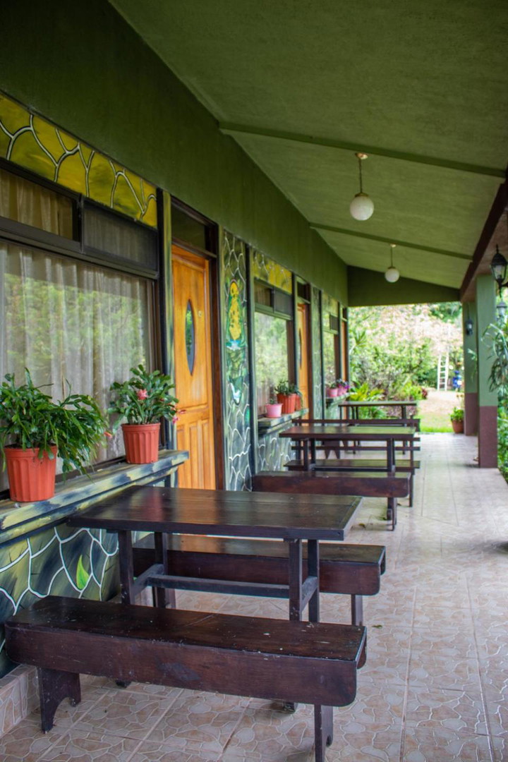 Cabinas Las Manzanas Bed Y Breakfast - Costa Rica