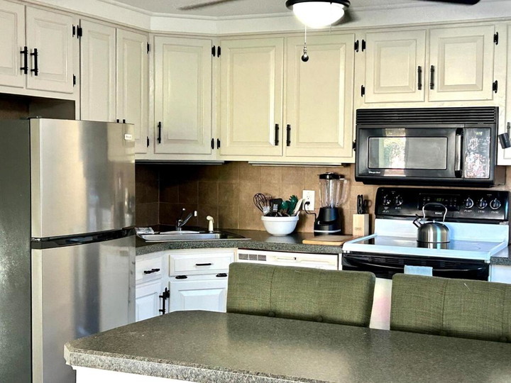 Litchfield Retreat, Wineries, Foliage & Skiing - Litchfield, CT