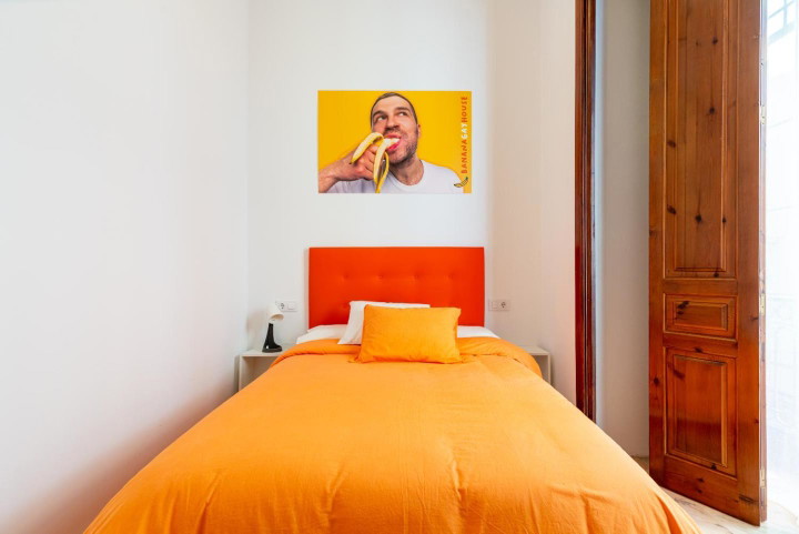 Banana Gay House - Only Men - Sevilla