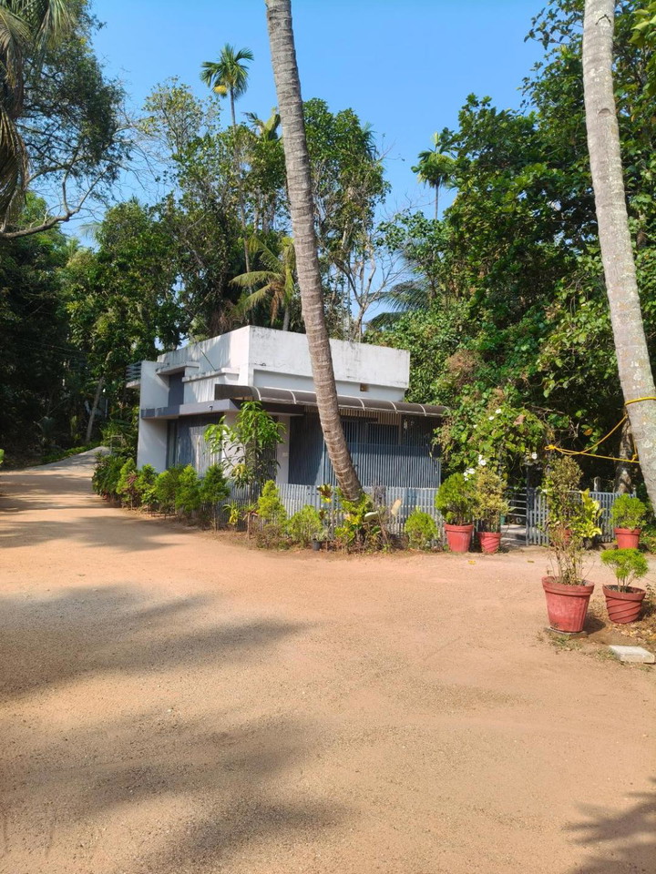 Lagoon Lake Side - Kollam