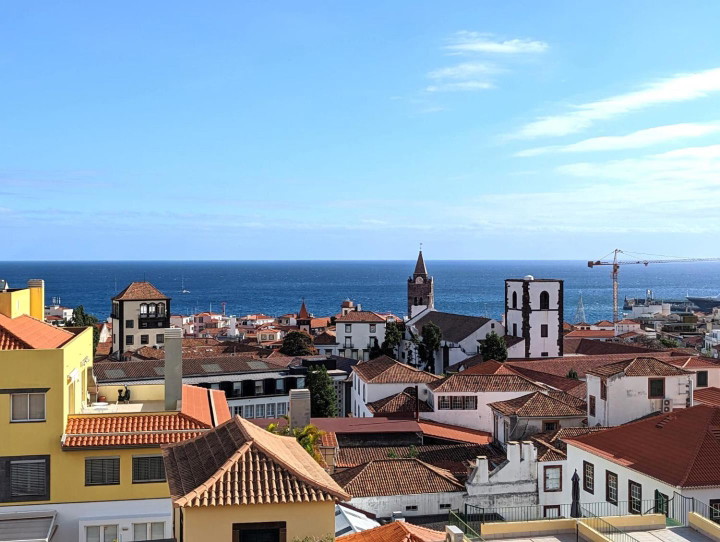 Top-floor One-bedroom Flats - Peaceful With Ocean And City Views - Funchal