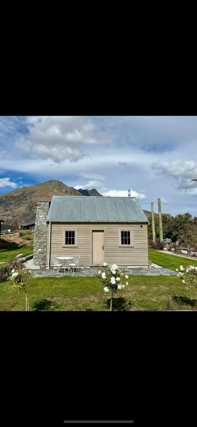 Historical Hicks Cottage - Arrowtown
