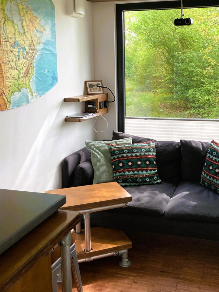 Tiny House Im Seecontainer Mit Parkplatz, Glasfaser, Veranda Und Gehobener Ausstattung - Bayern