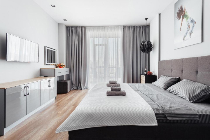 Grey Apartment In 14 Floor - Odesa
