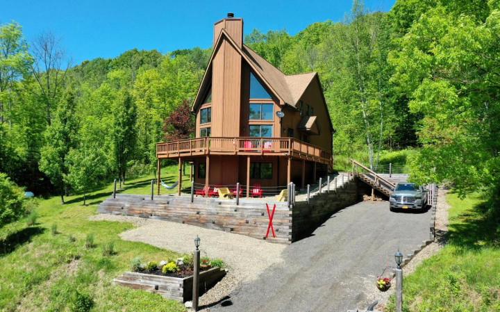 The Ridge Chalet In Ellicottville Hot Tub & Sauna - Holiday Valley Resort, NY