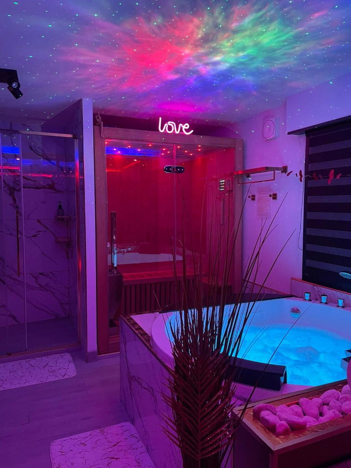L'aurore Love Room De Prestige Jacuzzi Sauna Piscine Chauffée Cuisine - Beaumes-de-Venise
