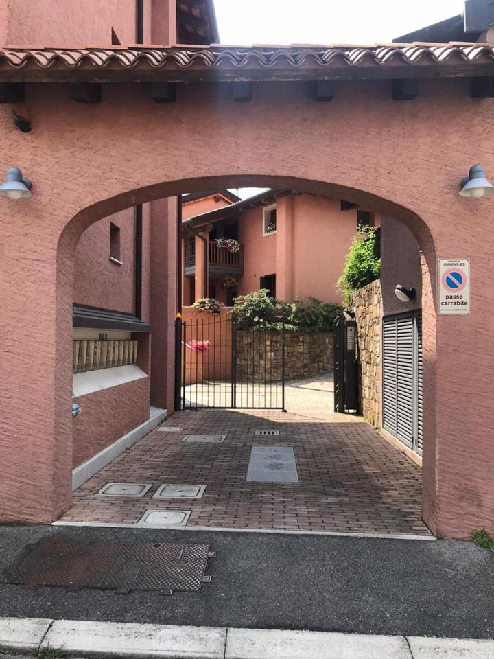 Casa Del Balcone Fiorito - Italy