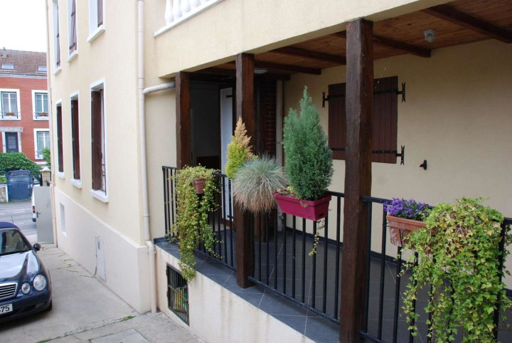 Appartement Confortable à Rosny-sous-bois, 38m² + Vue Sur La Ville - Rosny-sous-Bois