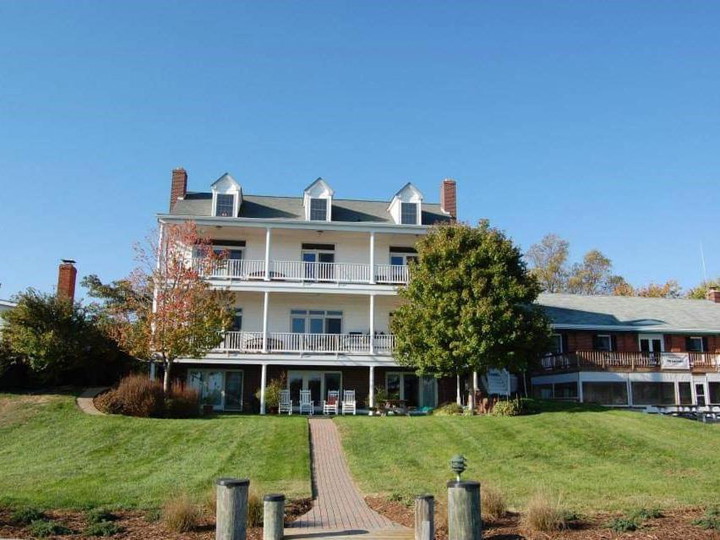 Blue Heron Inn - A Bed And Breakfast Llc - Chesapeake Bay