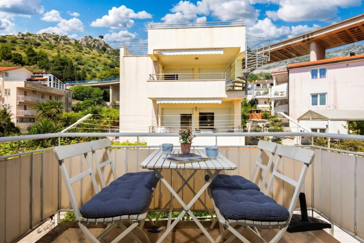 Marina Apt Near Makarska /W Balcony - Happy Rentals - Hvar