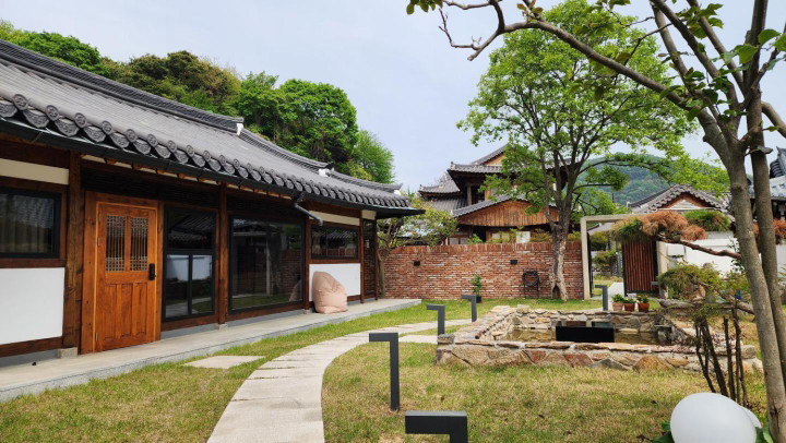 전주한옥마을 자하연해랑 - Jeonju-si