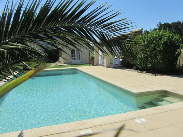 Maison Provençal Avec Piscine - Sénas