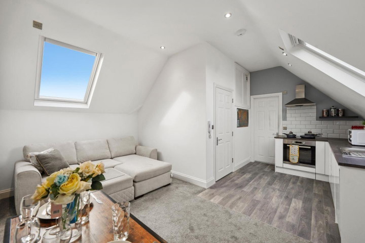 Great Maidstone Flat With Parking - Sleeps 3 - Maidstone
