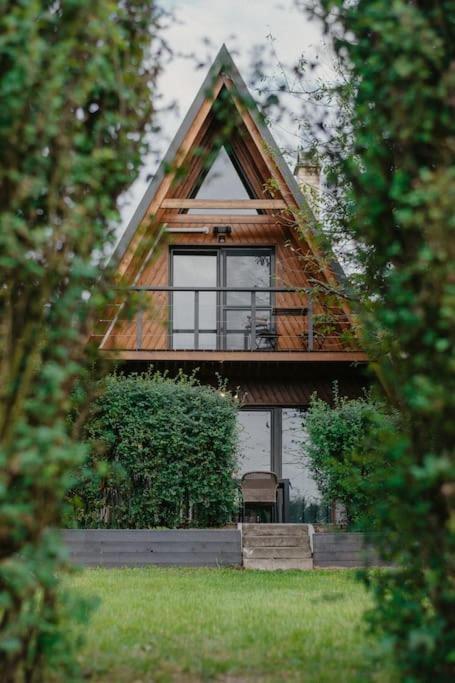Nyaktekercs Wood Cabin - Hot Tub - Esztergom