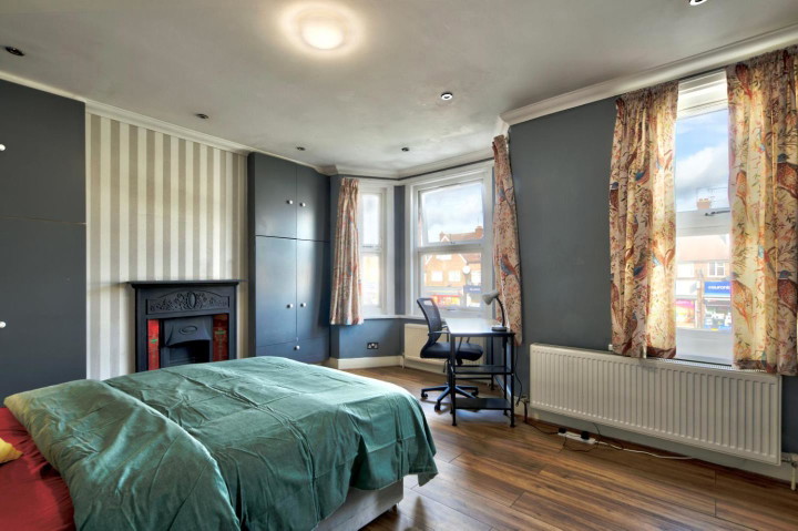 Room Near Heathrow - London