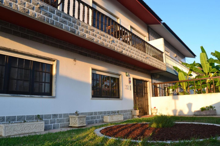 Offshore Rustic House - Peniche