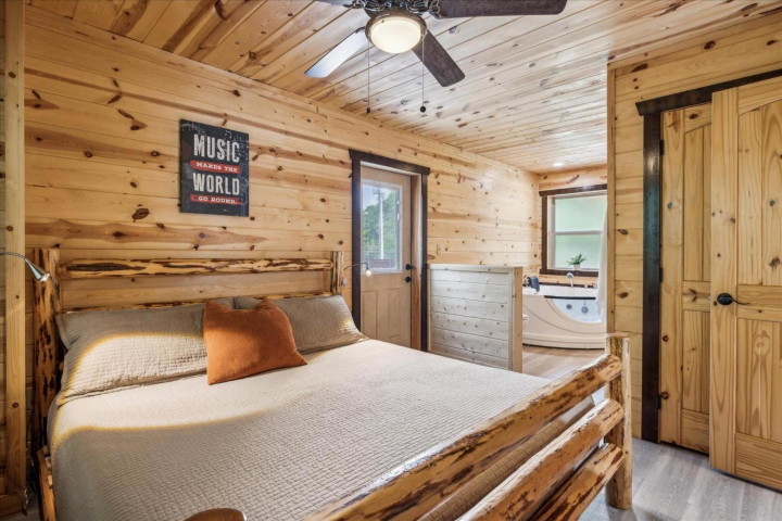 Music Row | 2br In Pigeon Forge - Pigeon Forge, TN