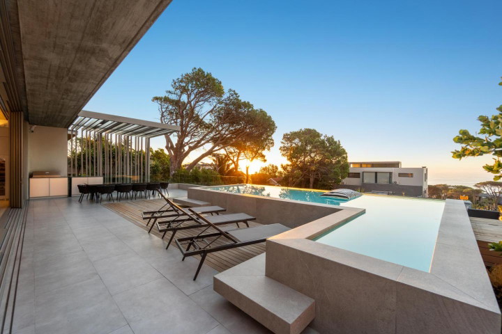 Brand New Dream Villa With Ocean View, Sauna & Gym - Camps Bay
