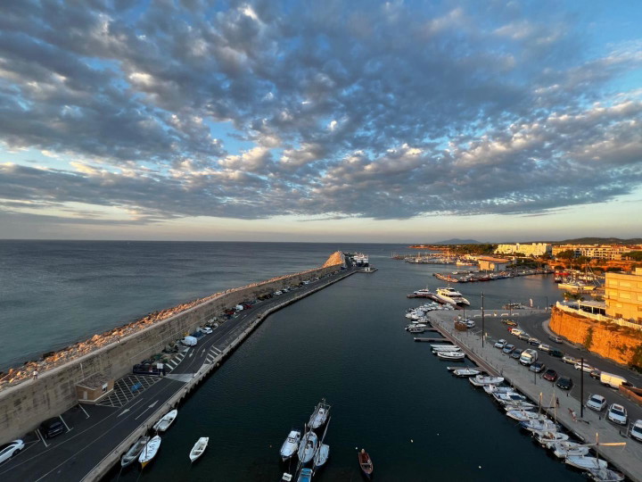 Charming Sea Front 3 Bedroom Apartment - Incredible Views! - L'Ametlla de Mar