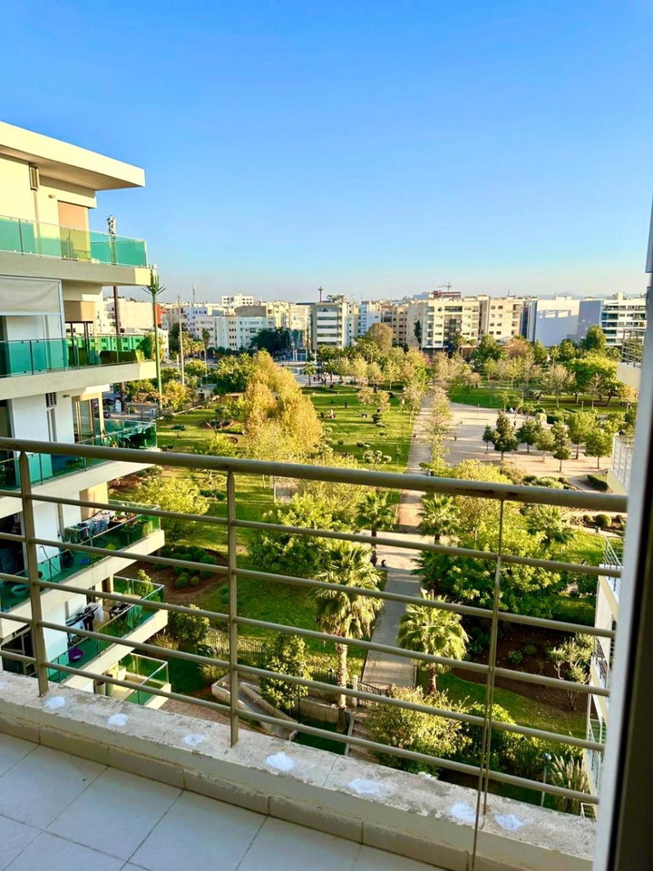 Appartement Avec Vue Sur Parc Et Wifi 100 Mo Illimité ! - Fes