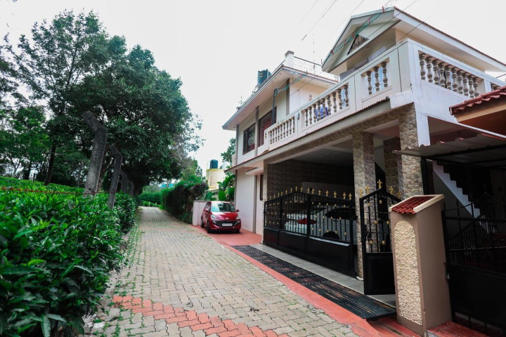 Sai Krupa Homestay - クヌール